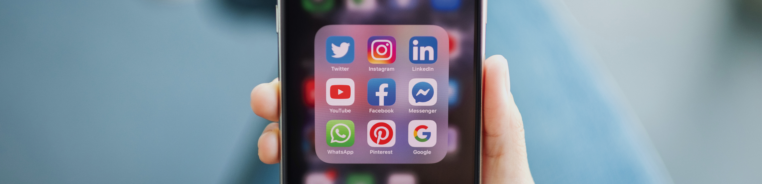 How to Keep Your Personal Info Private & Stay Safe on Social Media ...